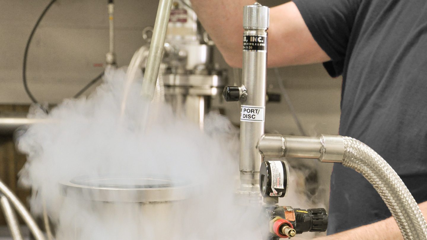 LNP240 Liquid Nitrogen Plant - Bluefors.com