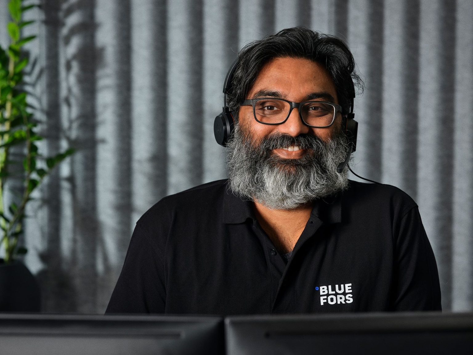 Ultra-Compact LD Dilution Refrigerator Measurement System - Bluefors.com