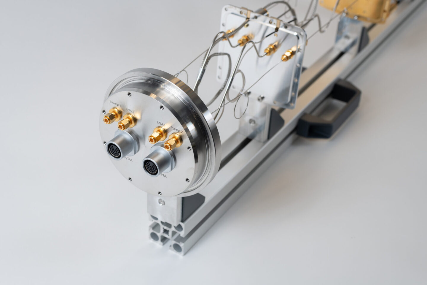 Microwave Readout Module with a TWPA - Bluefors.com
