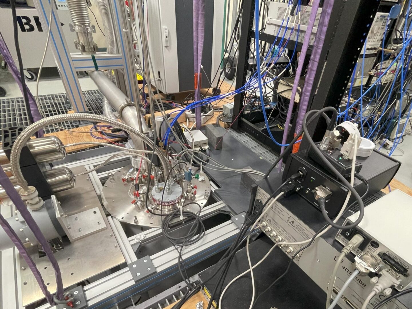 Detecting Dark Matter: The HAYSTAC experiment at Yale University ...